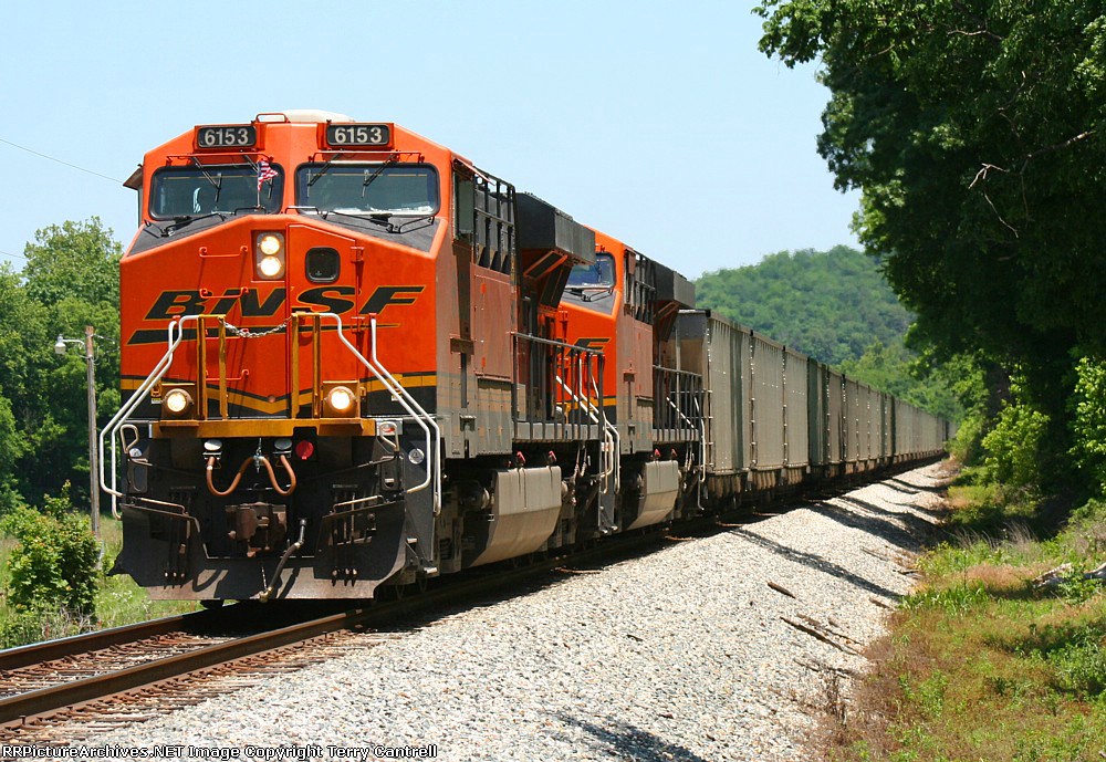 BNSF 6153